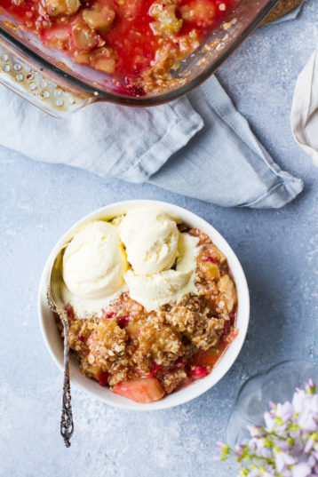 Easy Rhubarb Crisp with Raspberries (Crumble Pie) - Ginger with Spice
