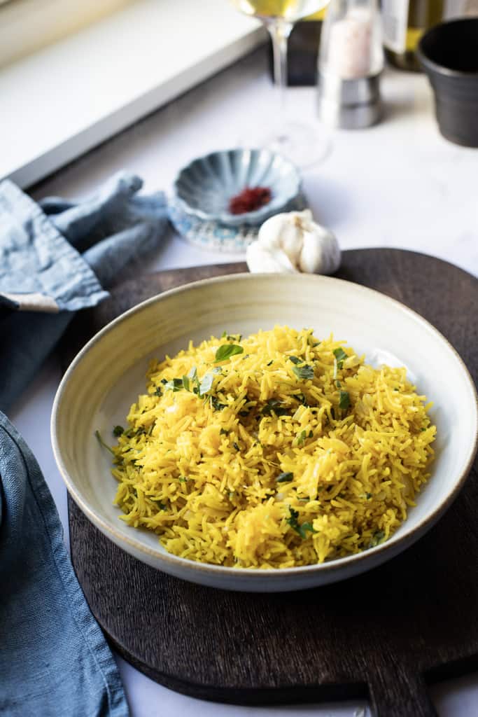 Spanish Saffron Rice (Arroz al Azafrán) - Ginger with Spice